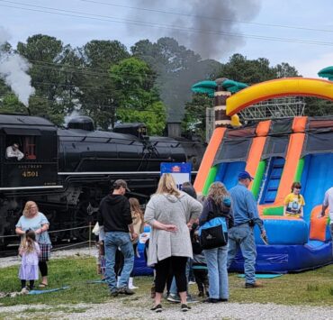 Climb Aboard the Tennessee Valley Railroad Museum with Kids - Rocket ...